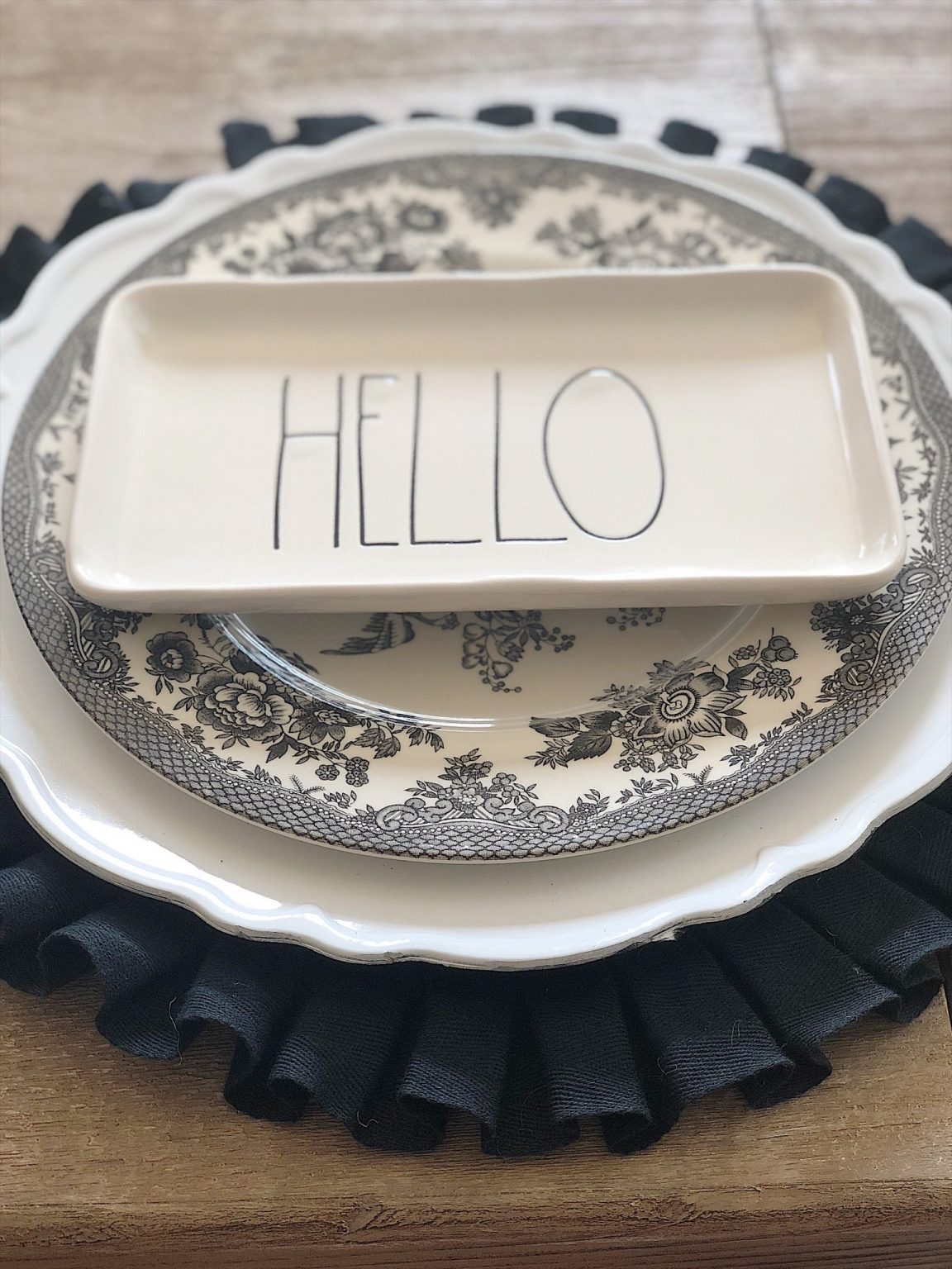 SIX TIPS FOR FINDING RAE DUNN POTTERY - MY 100 YEAR OLD HOME