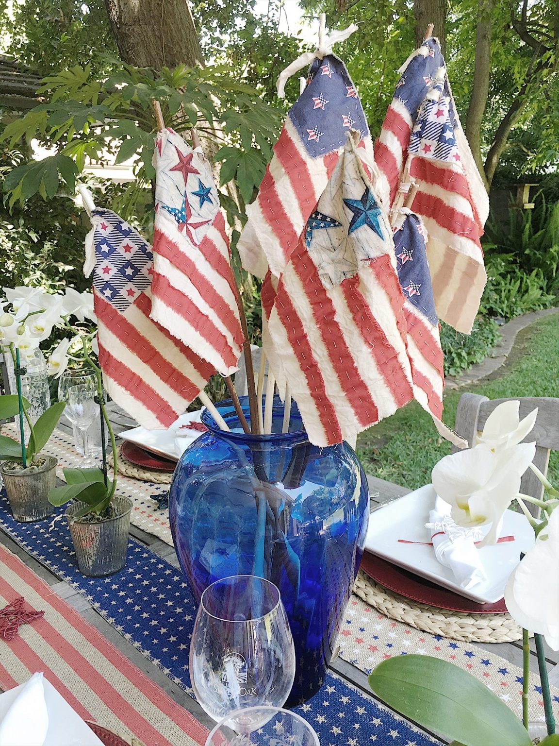 MAKE IT YOURSELF // Fourth of July Flags - MY 100 YEAR OLD HOME