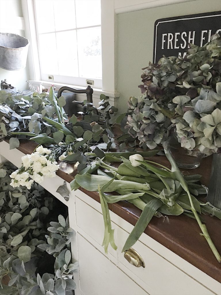 set up your own flower arranging room.