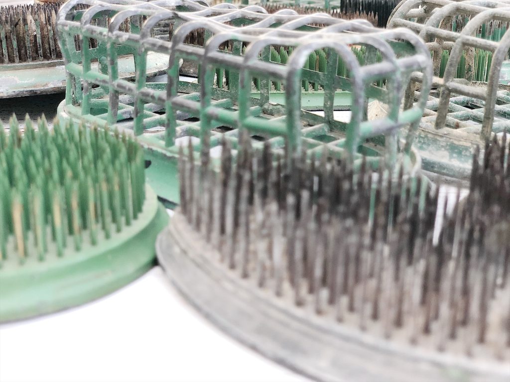 What are flower frogs?