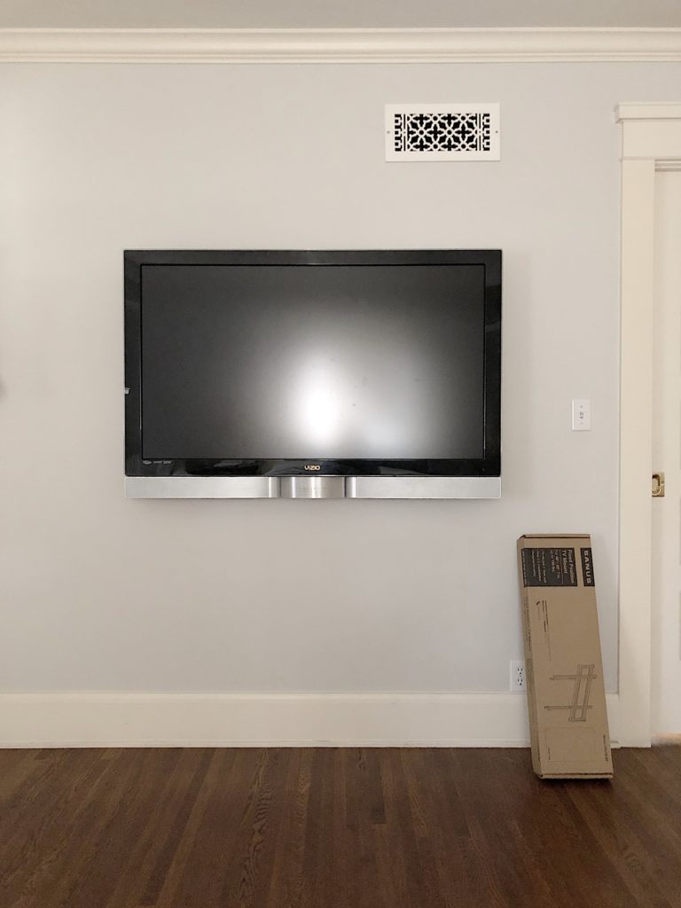 Five Steps to Build a Frame for a Wall Mounted TV