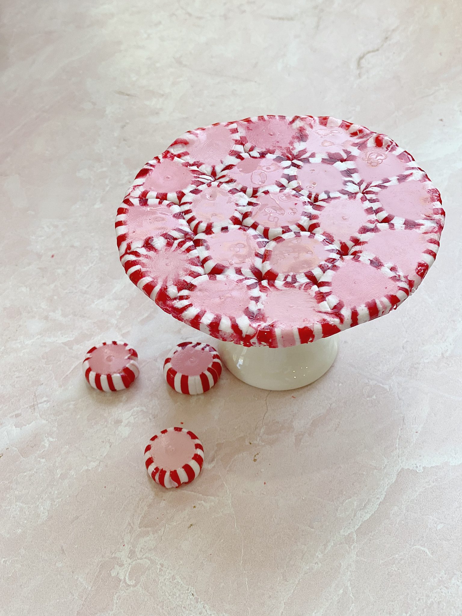 How to Make a Peppermint Candy Plate - MY 100 YEAR OLD HOME