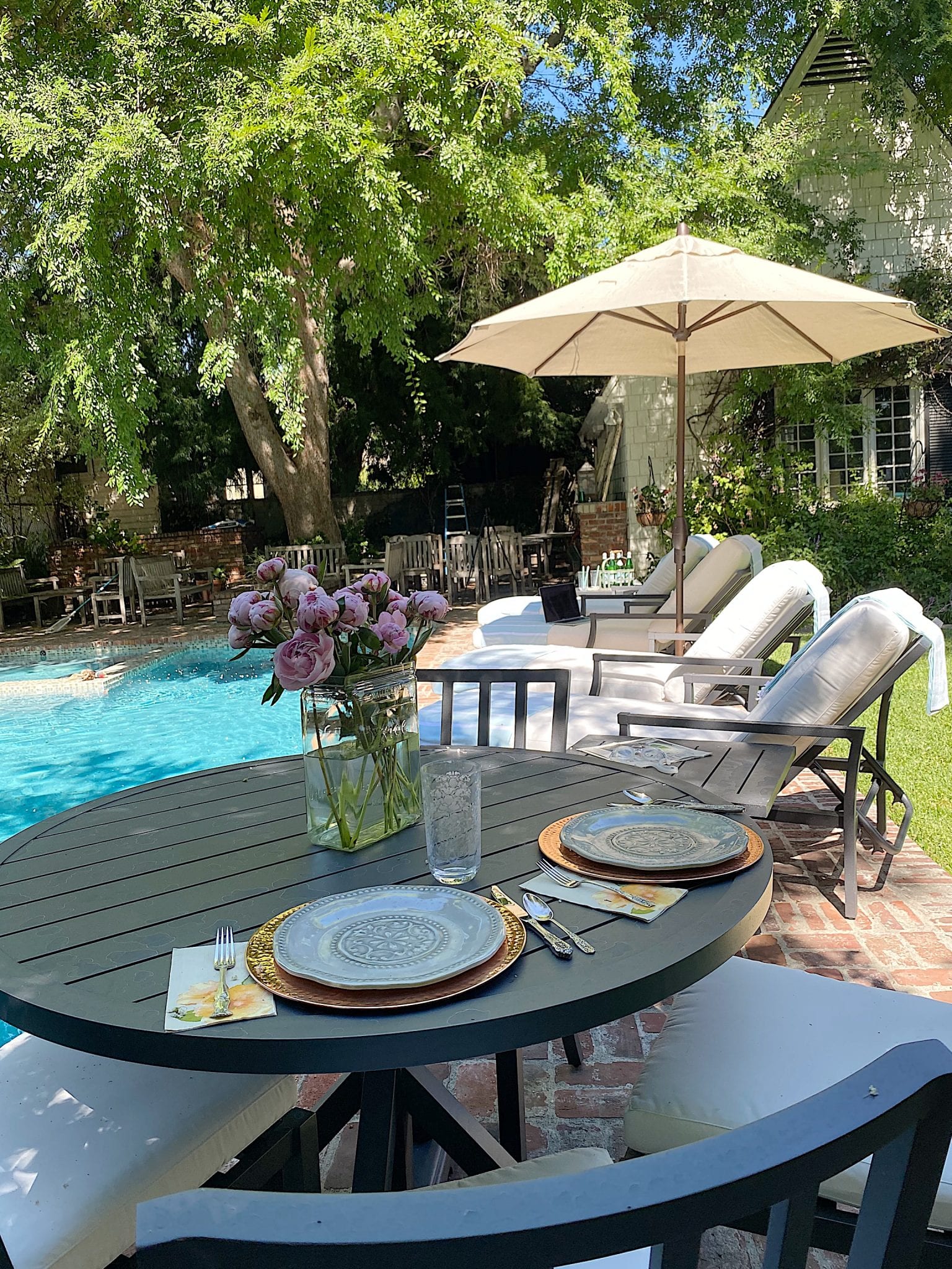 Five Ways to Enjoy Your Pool Everyday - MY 100 YEAR OLD HOME