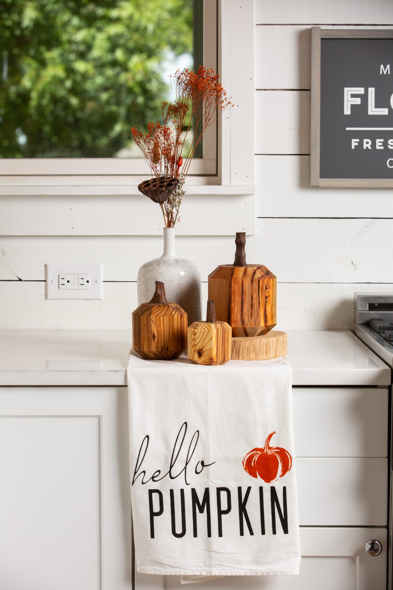 Our Photoshoot with Clint Harp Designs - MY 100 YEAR OLD HOME