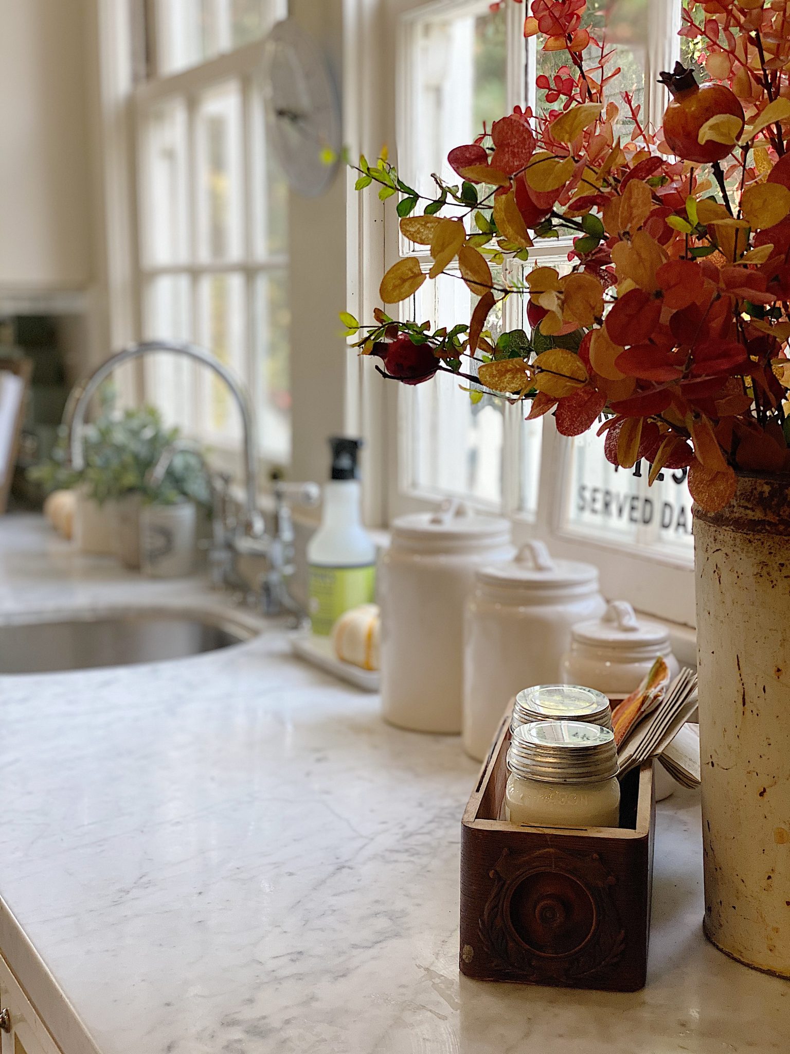 Ideas for Fall Cozy Kitchen Decorations - MY 100 YEAR OLD HOME