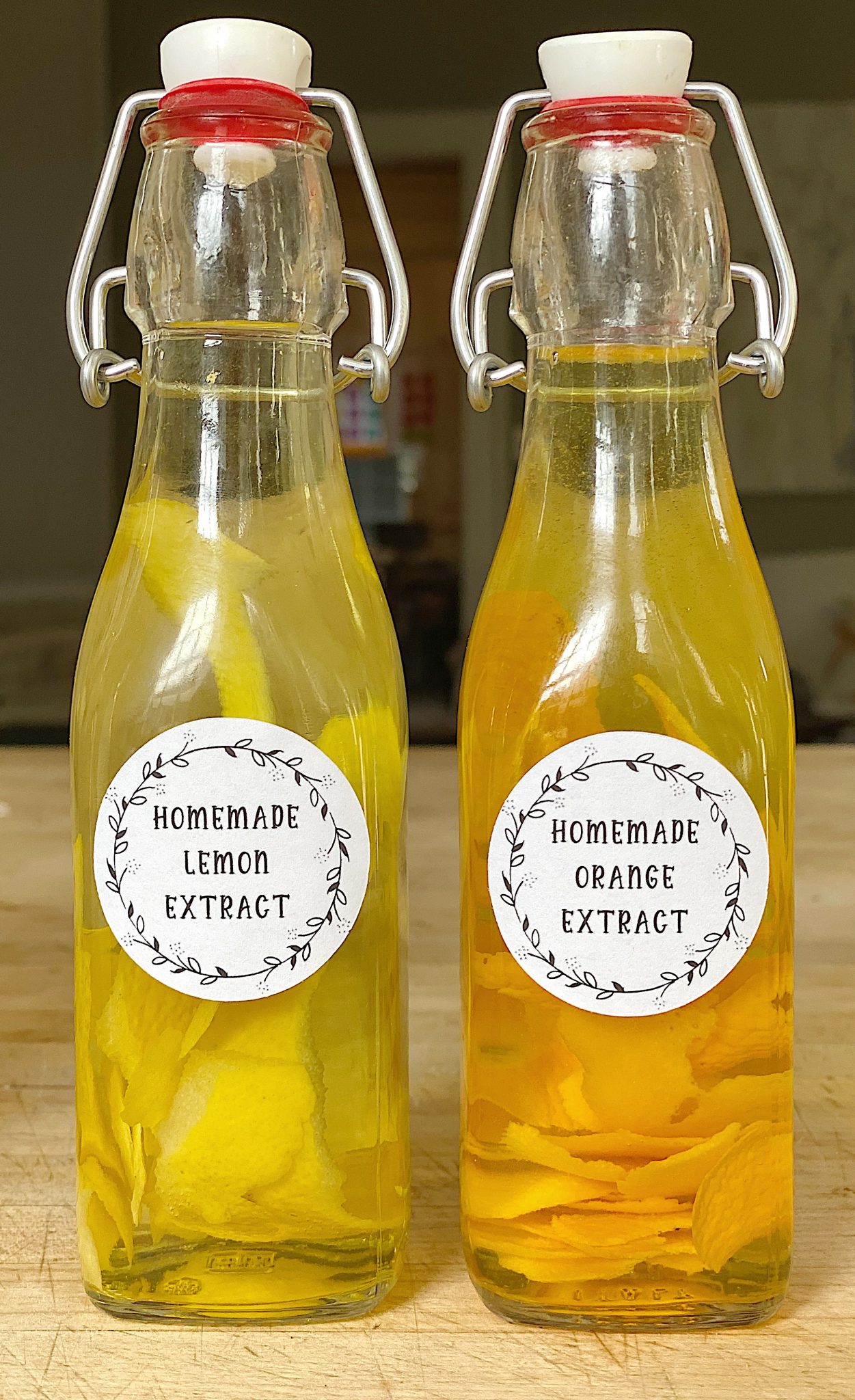 How to Make Homemade Vanilla Extract and Flavored Extracts - MY 100 ...