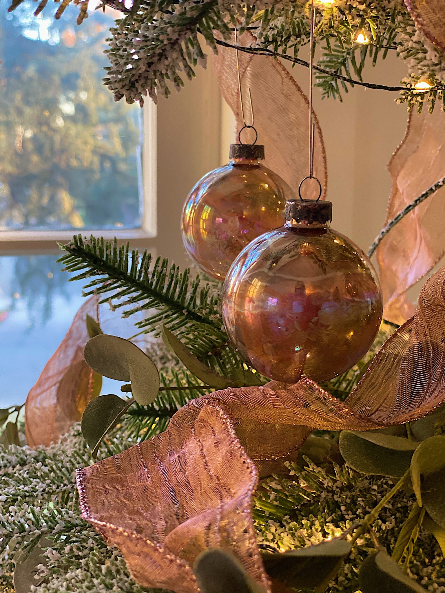 How to Style a Rose Gold Christmas Tree - MY 100 YEAR OLD HOME