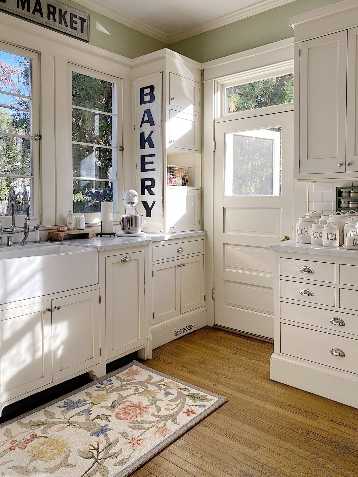 Summer Decor Tips - Sunday Morning Coffee - MY 100 YEAR OLD HOME