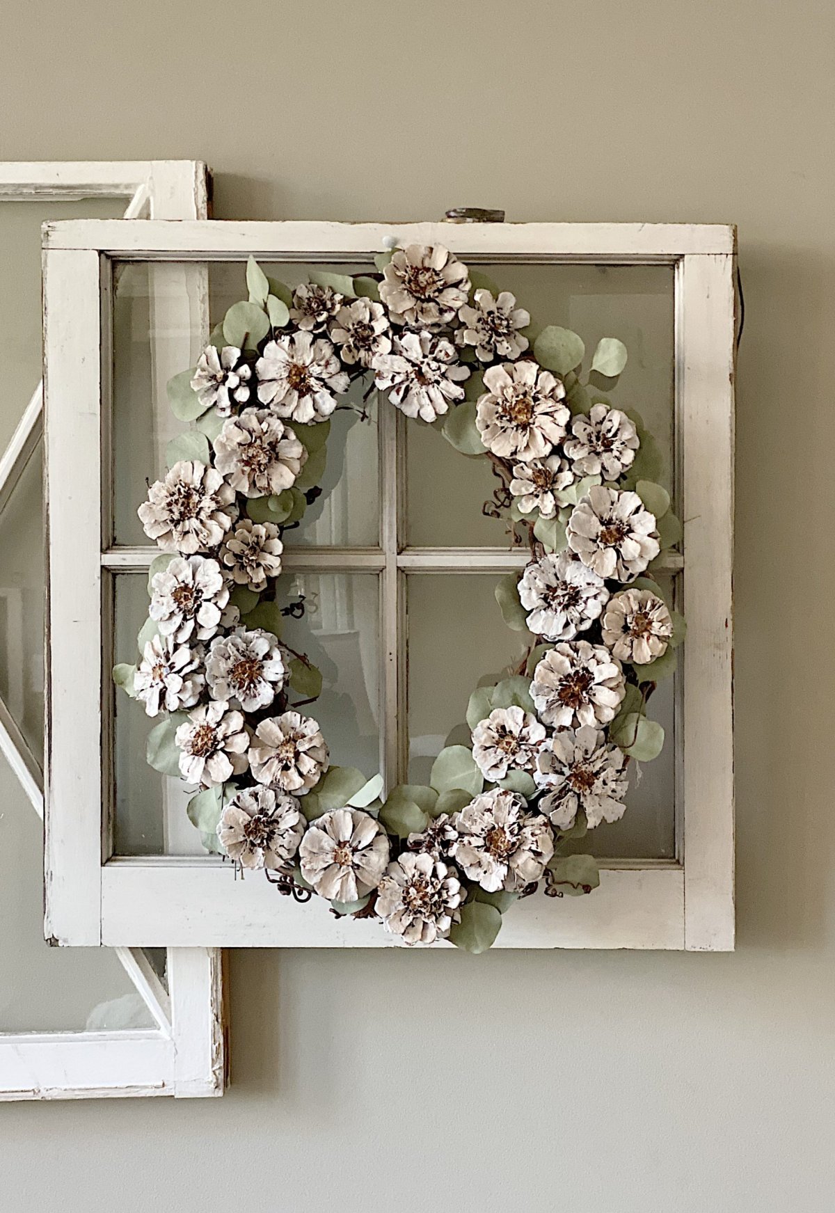 How to Make a Pine Cone Wreath - MY 100 YEAR OLD HOME