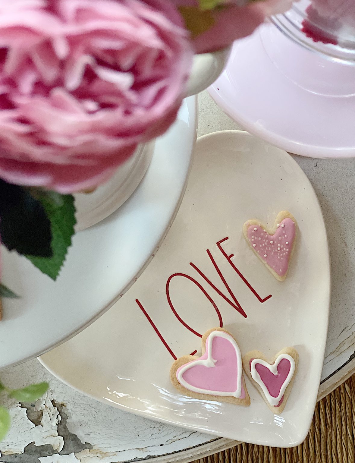Valentine's Day DIY Vignette - MY 100 YEAR OLD HOME