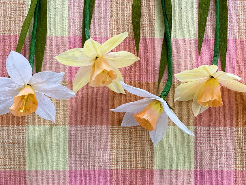 How to Make an Easy Paper Daffodil Bouquet - MY 100 YEAR OLD HOME
