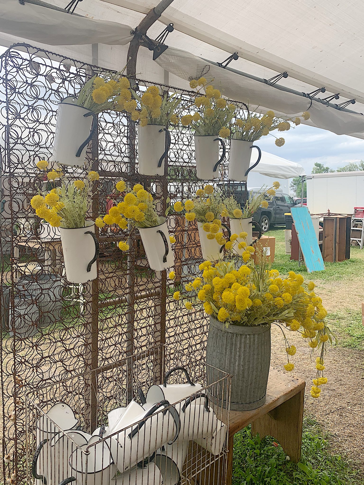 How to Plan a Trip to the Round Top Vintage Market - MY 100 YEAR OLD HOME