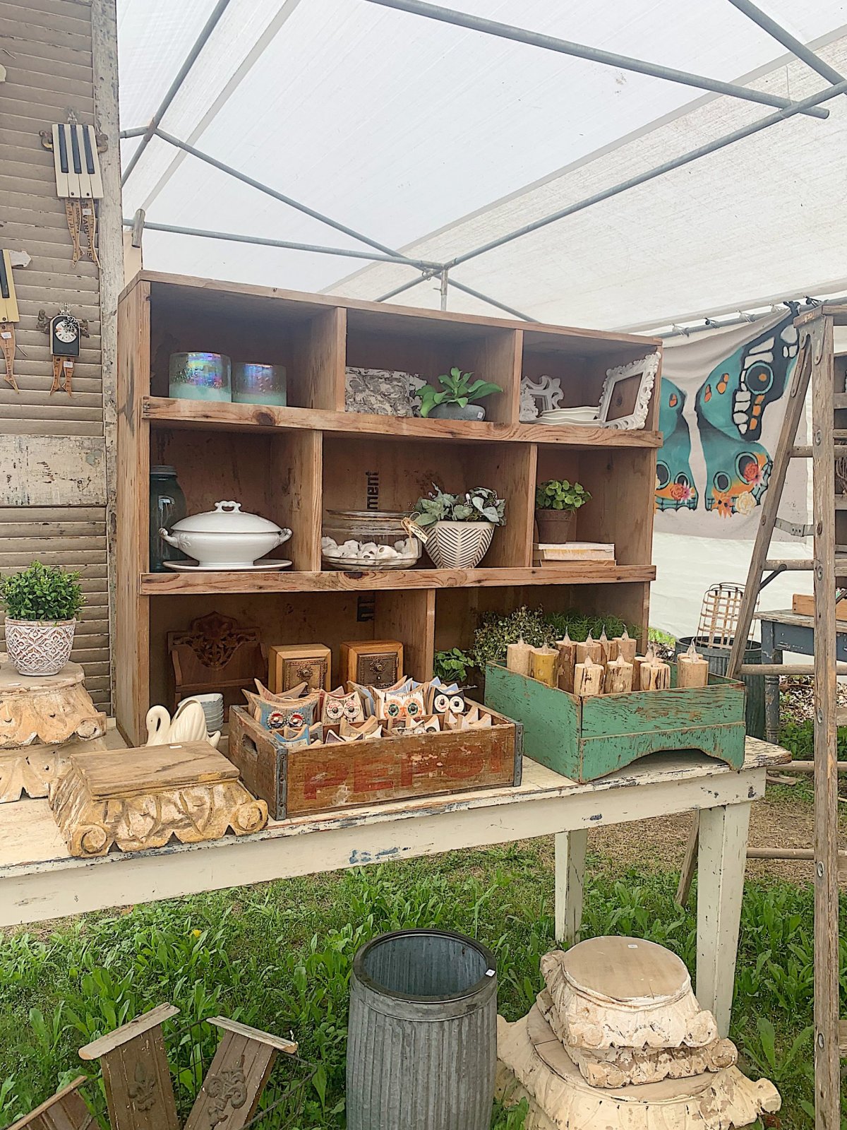 How to Plan a Trip to the Round Top Vintage Market - MY 100 YEAR OLD HOME