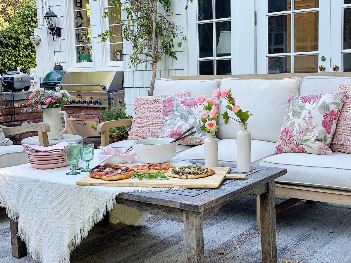 Pizza Night on the Porch and Patio - MY 100 YEAR OLD HOME