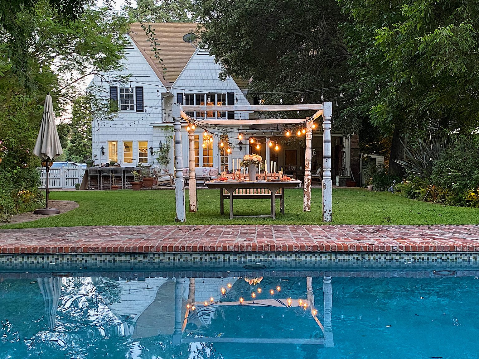 How to Throw a Party for 250 People - MY 100 YEAR OLD HOME