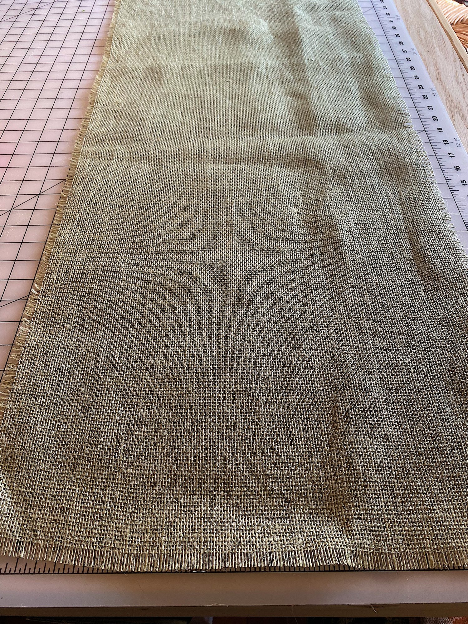 Burlap Table Runner DIY - MY 100 YEAR OLD HOME
