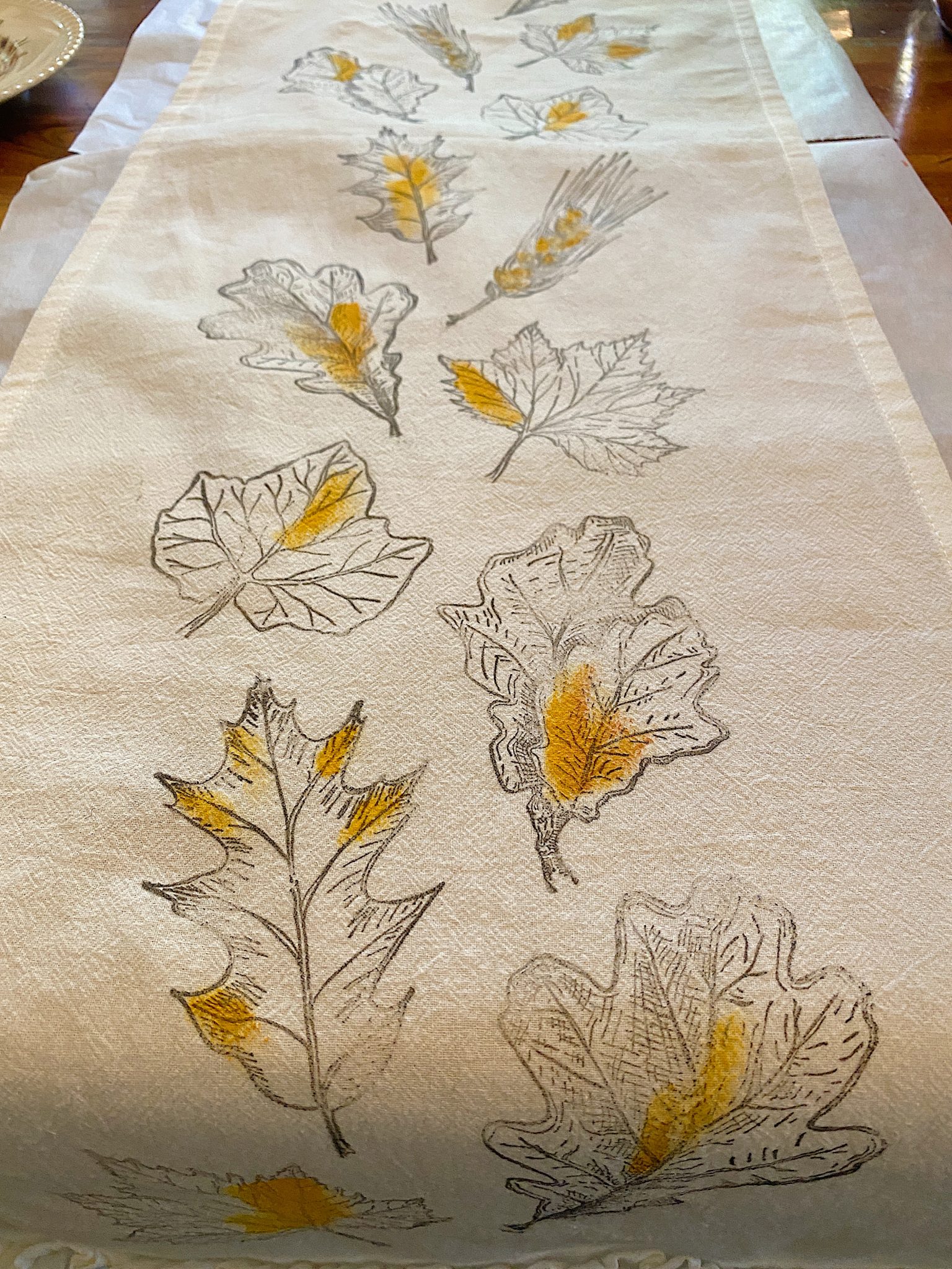 DIY Fall Table Runner - MY 100 YEAR OLD HOME