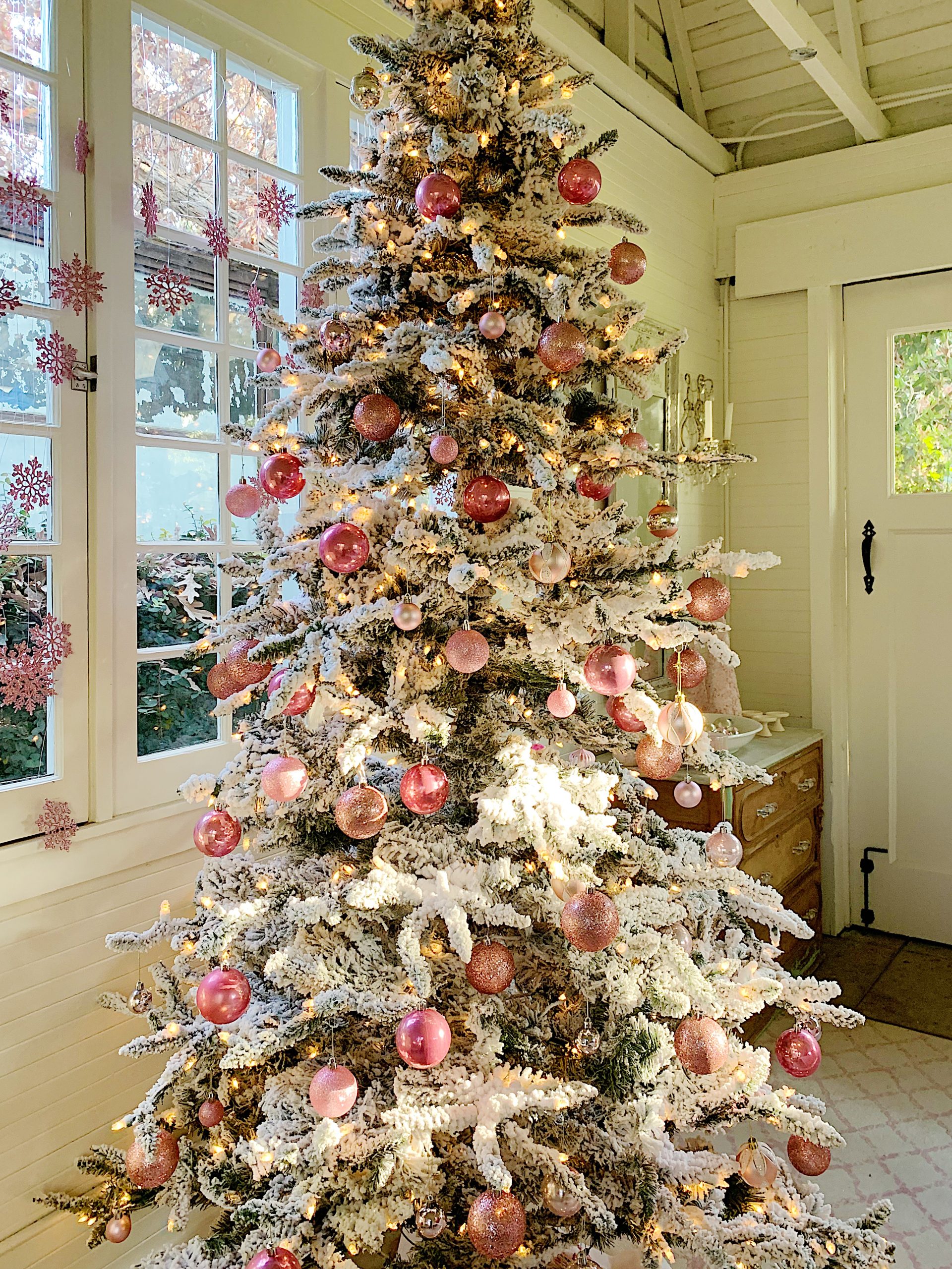 Making Spirits Bright with The Home Depot - MY 100 YEAR OLD HOME