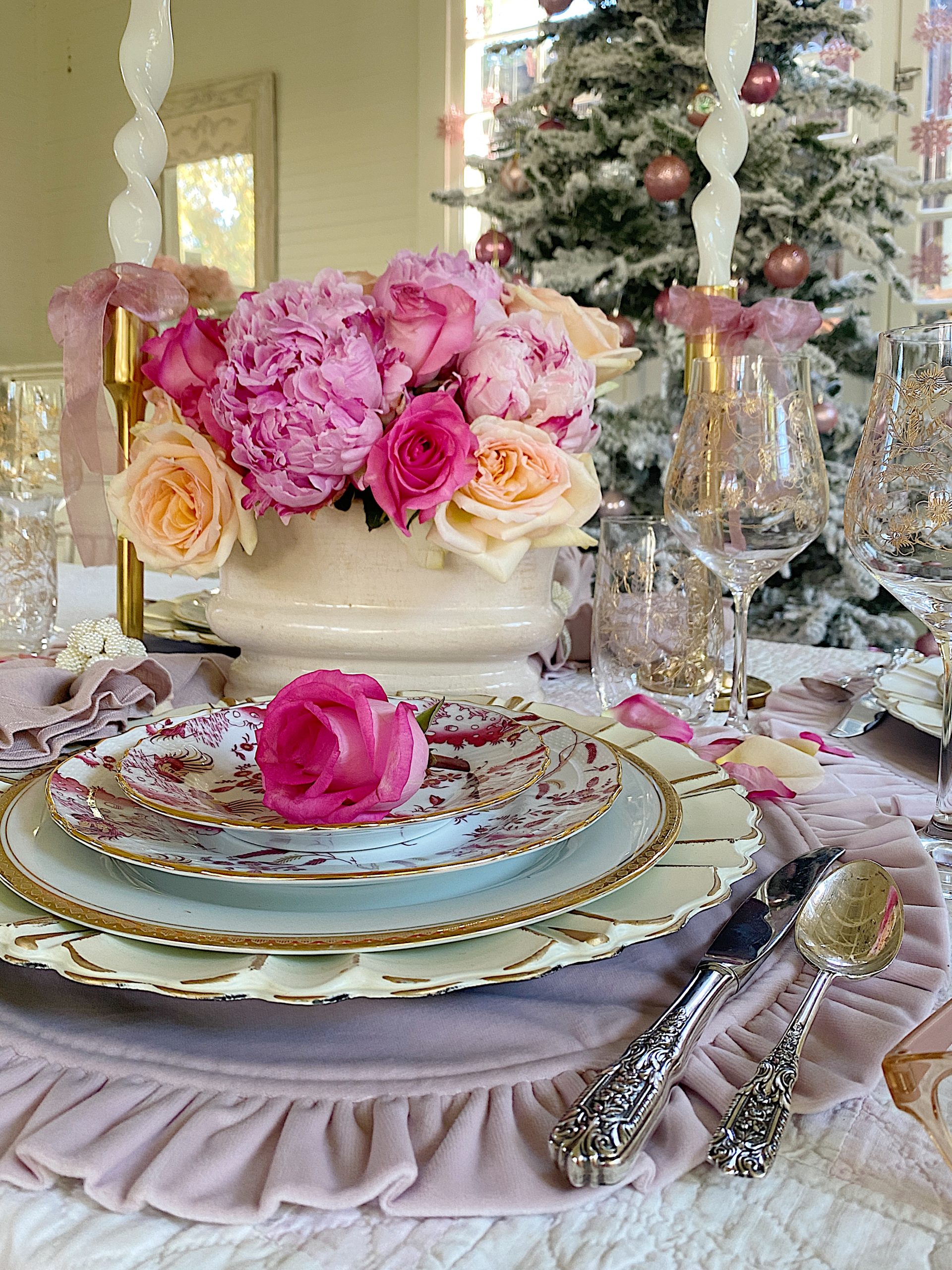 Pink Christmas Table Favorites - MY 100 YEAR OLD HOME