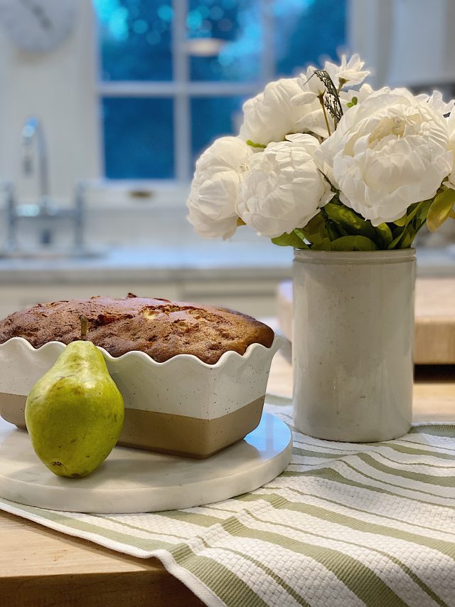 The Very Best Pear Bread Recipe - MY 100 YEAR OLD HOME