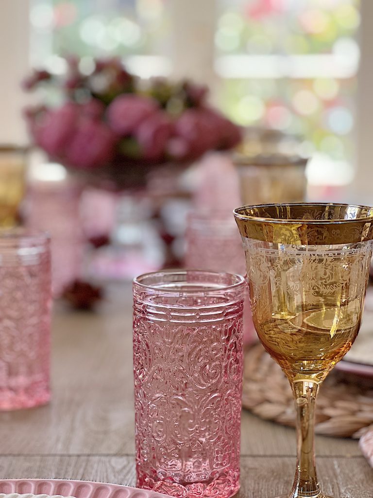 A Twist on Traditional Spring Colors - MY 100 YEAR OLD HOME