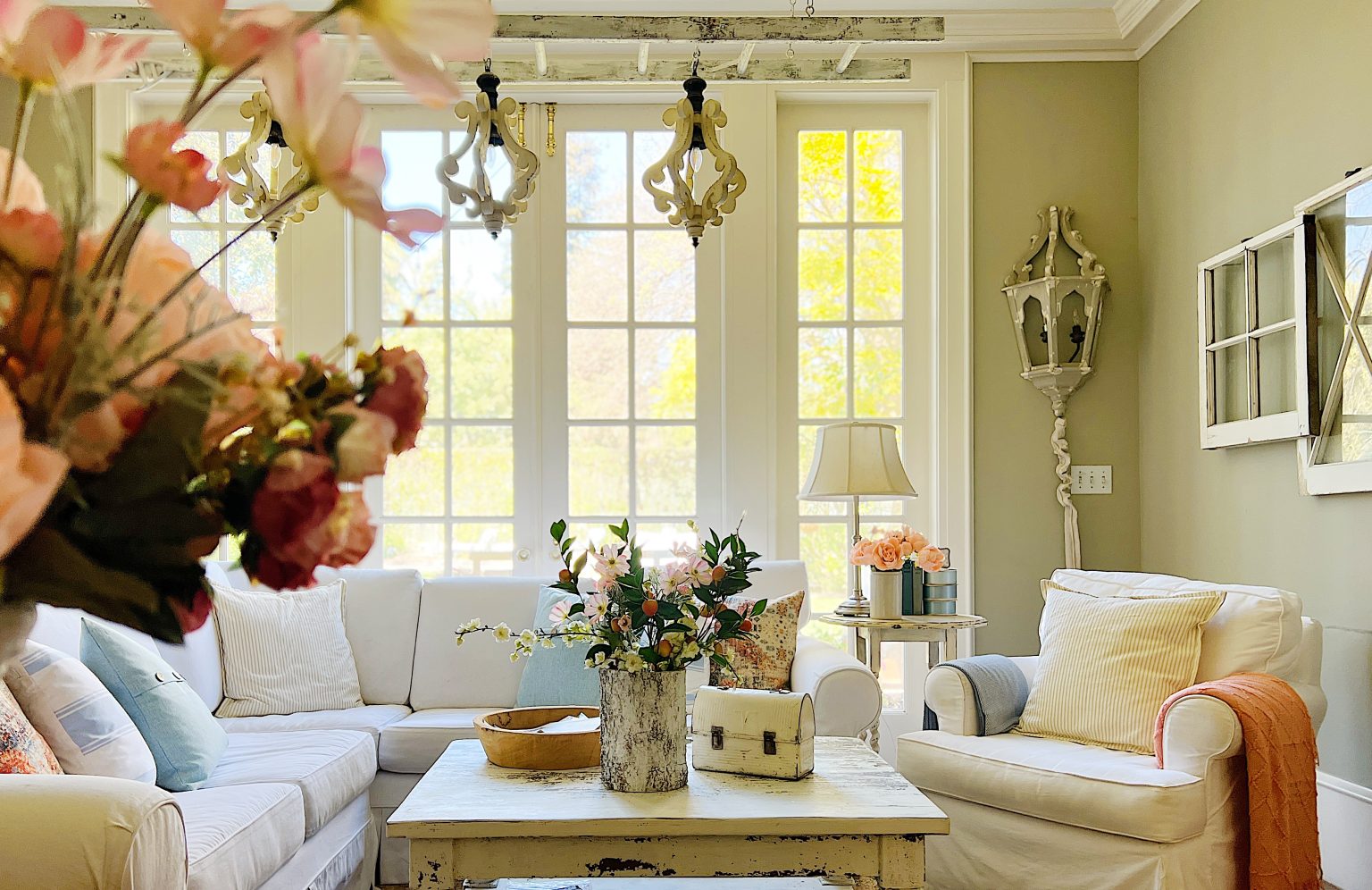 How to Add Color to Your Spring Decor - MY 100 YEAR OLD HOME