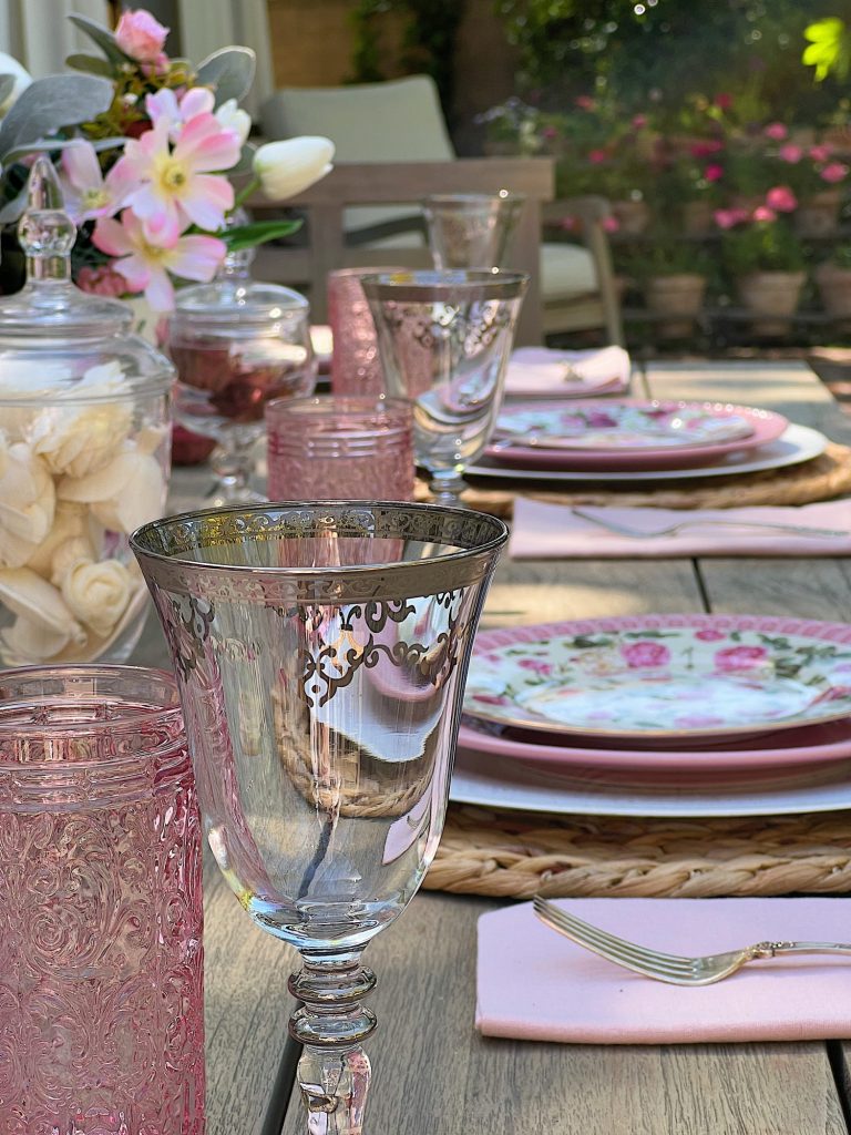 My Favorite Summer Glassware - MY 100 YEAR OLD HOME