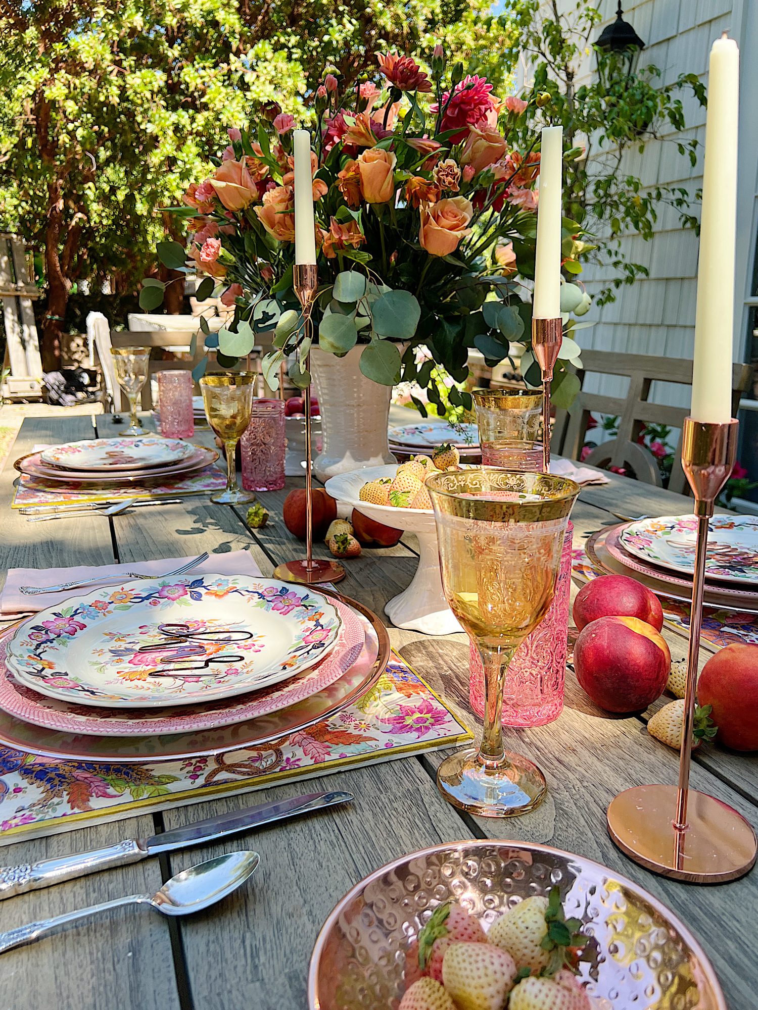 How to Set an Outdoor Table