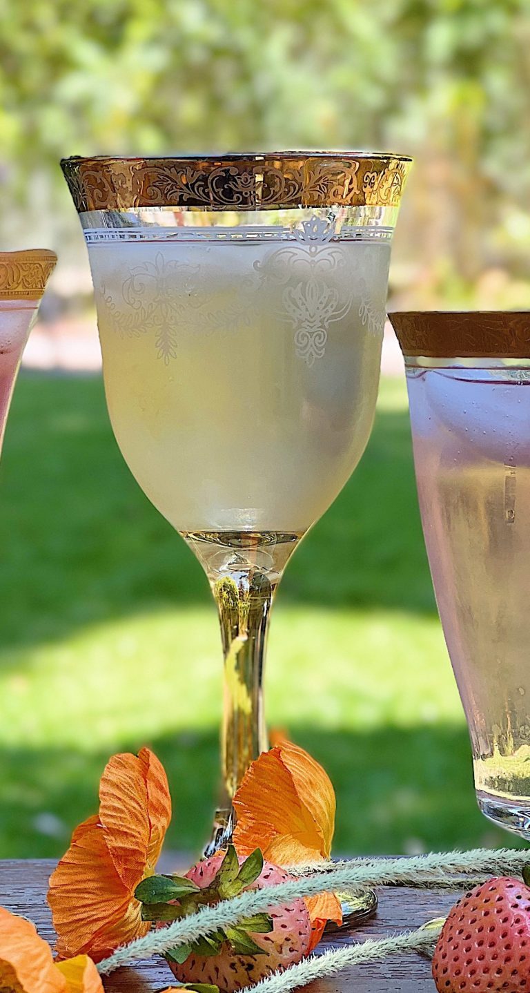 My Favorite Summer Glassware - MY 100 YEAR OLD HOME