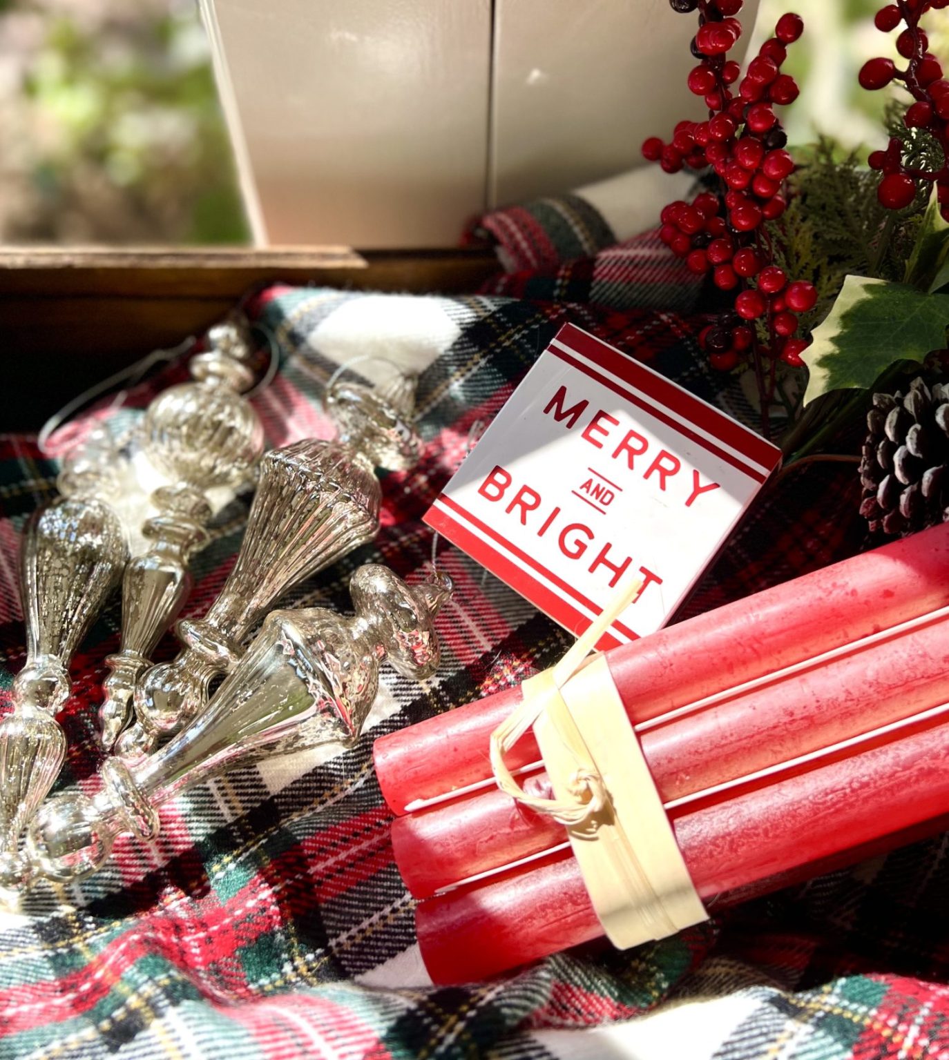 A Beautiful Box of Christmas Magic - MY 100 YEAR OLD HOME