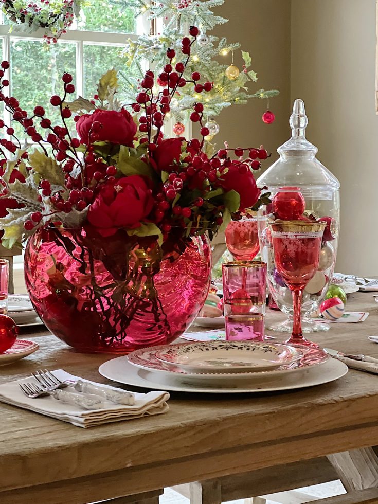 A Fun and Colorful Christmas Dining Room - MY 100 YEAR OLD HOME