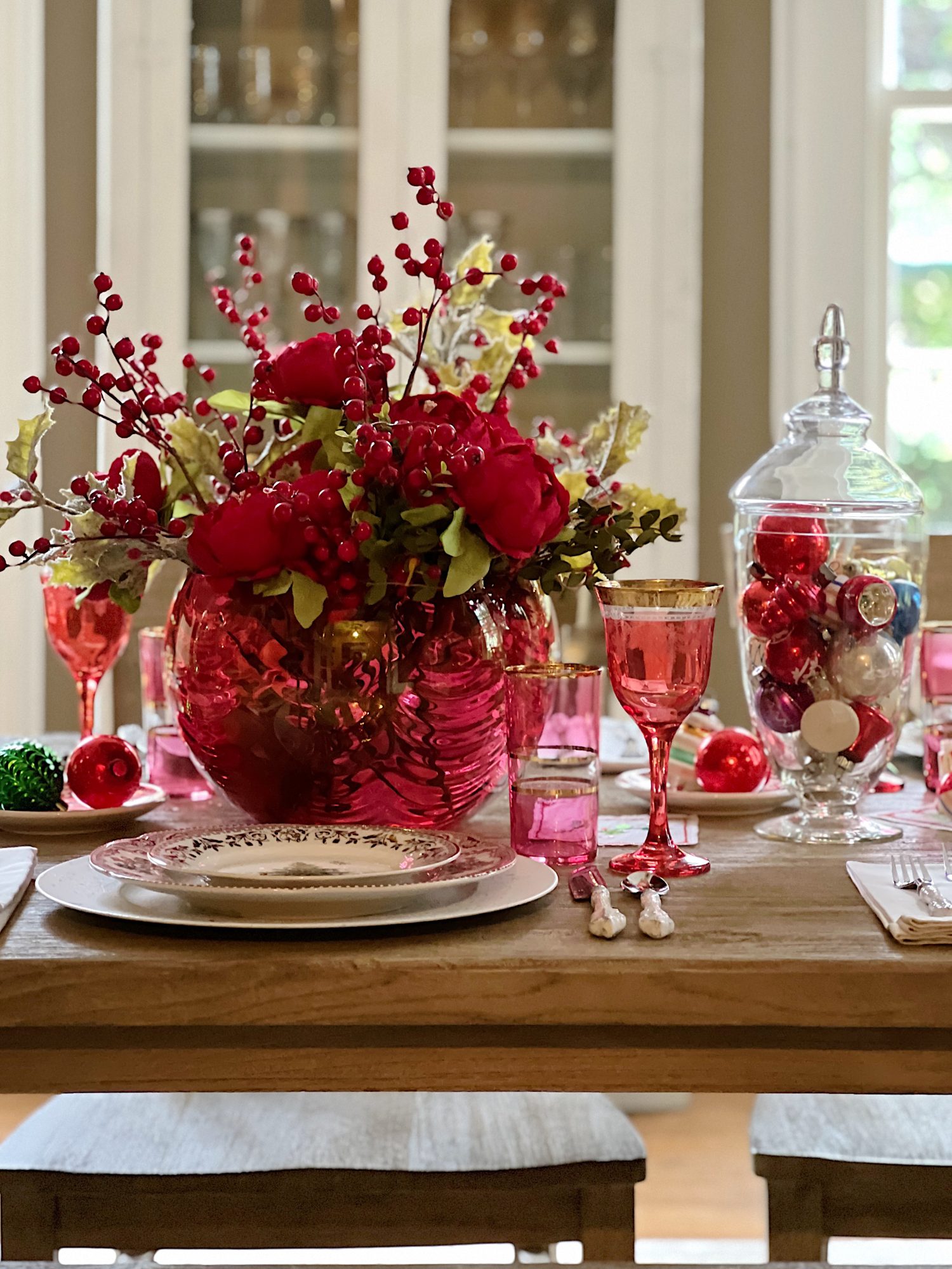 A Fun and Colorful Christmas Dining Room - MY 100 YEAR OLD HOME