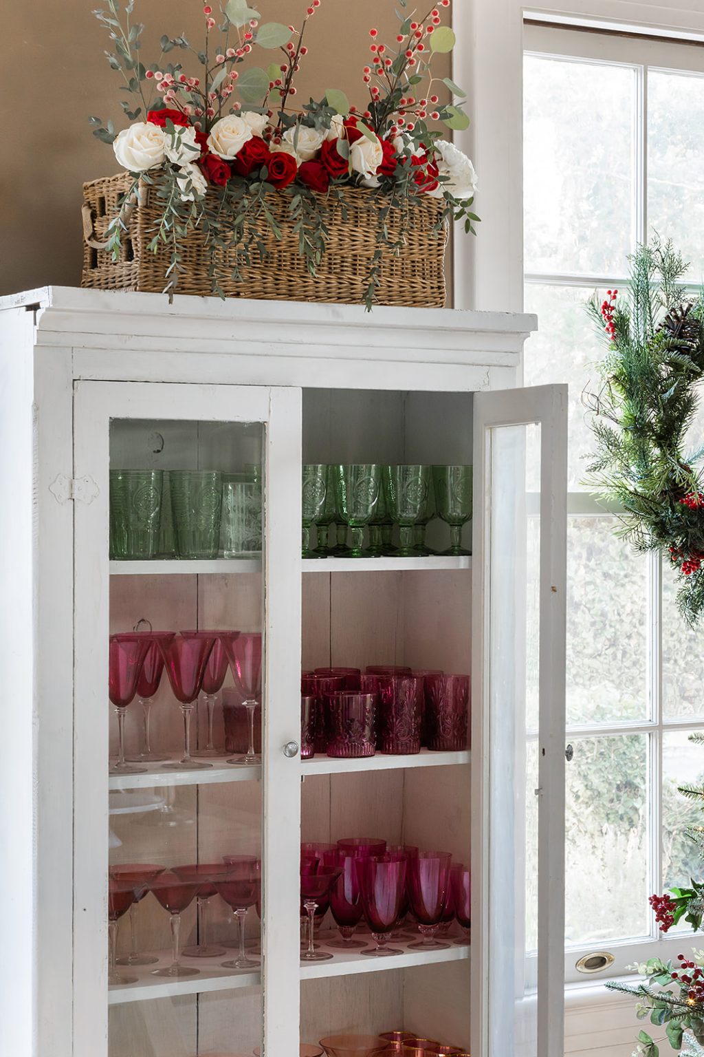 How to Choose Christmas Colors for Your Holiday Decor - MY 100 YEAR OLD ...