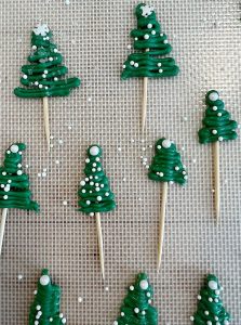 Christmas Tree Cupcakes - MY 100 YEAR OLD HOME