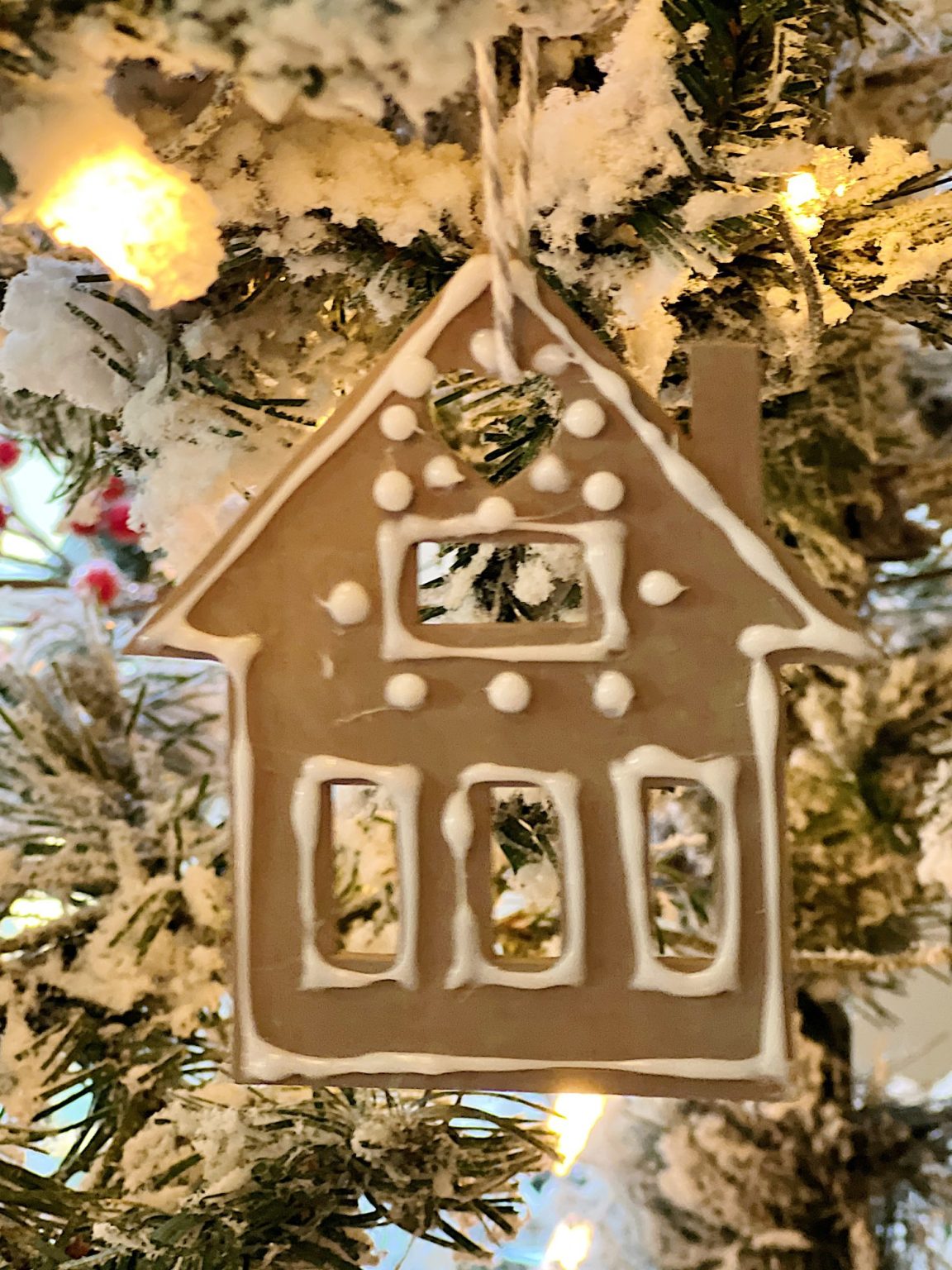 DIY Gingerbread House Wood Christmas Ornaments - MY 100 YEAR OLD HOME