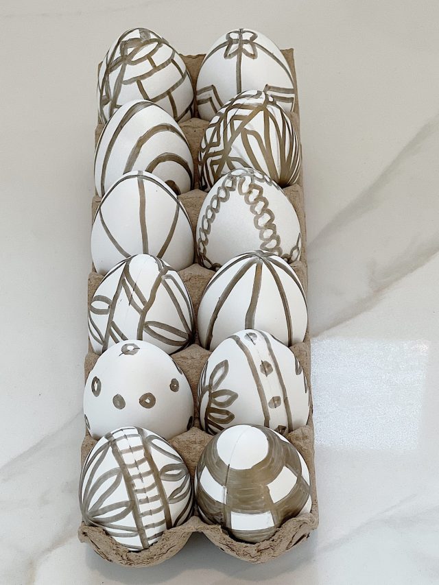 Hand Painted Plastic Easter Eggs DIY - MY 100 YEAR OLD HOME