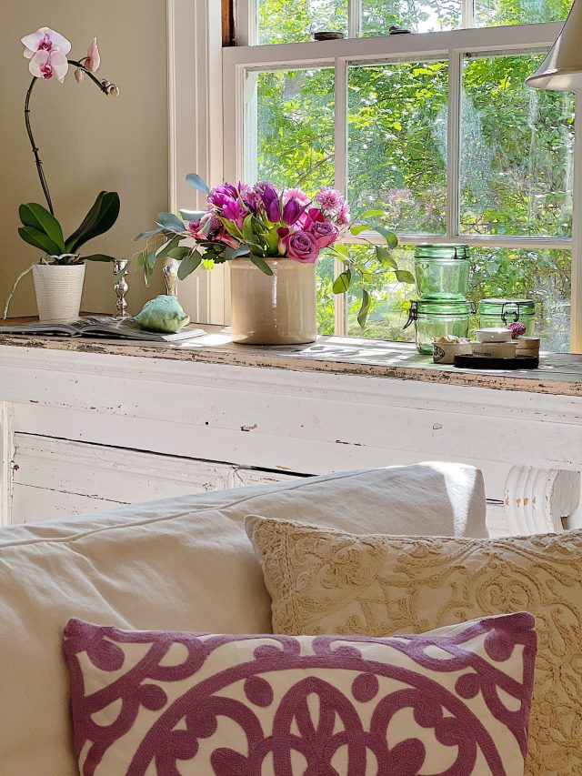 Spring Decor Ideas for Your Living Room | Pastel & Bright Color Schemes ...