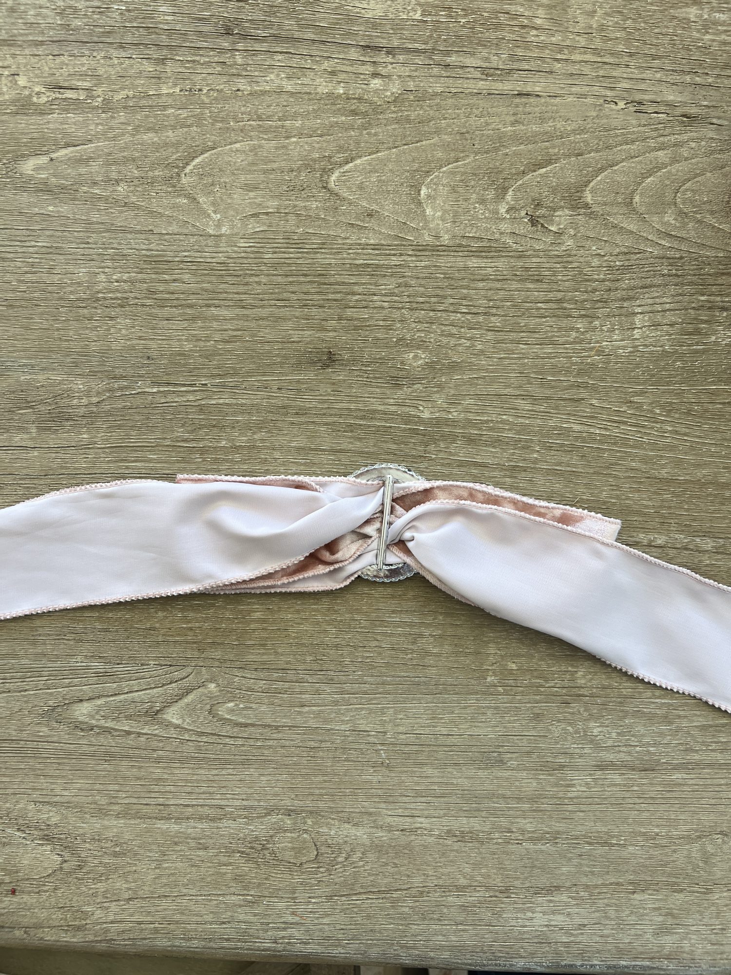 Decorating with Christmas Ribbon in the Dining Room - MY 100 YEAR OLD HOME