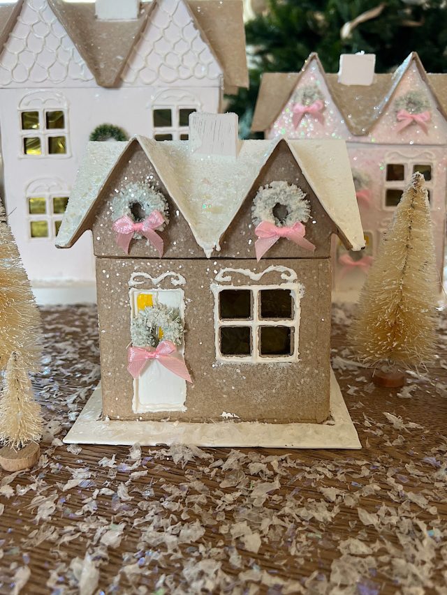 The Best DIY Christmas Gingerbread Houses - MY 100 YEAR OLD HOME