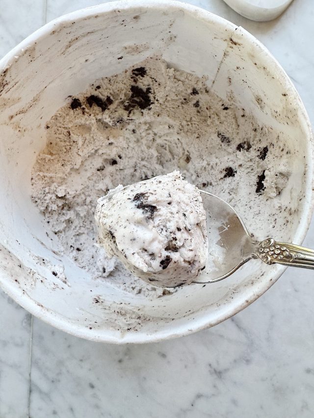 Oreo Cookie Ice Cream Truffle Desserts - MY 100 YEAR OLD HOME