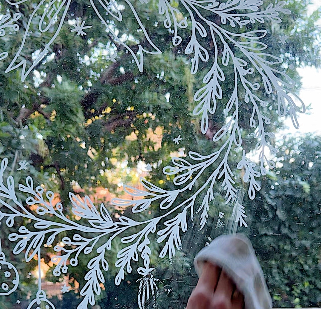 Winter Window Wreaths - MY 100 YEAR OLD HOME